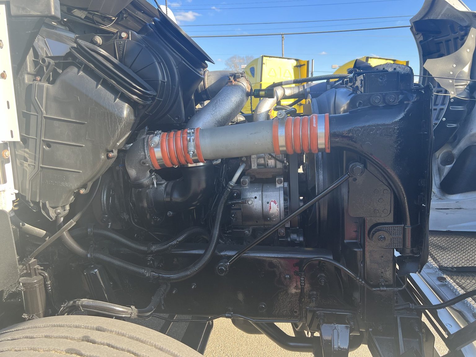 2014 Kenworth T3 Series - Crook Motor Company