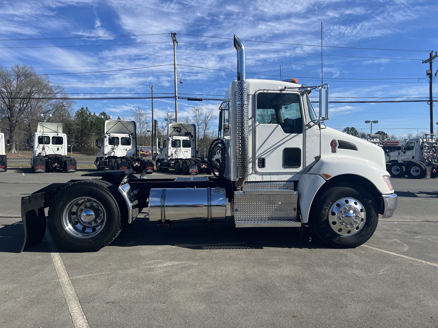 2011 Kenworth T370 - Crook Motor Company