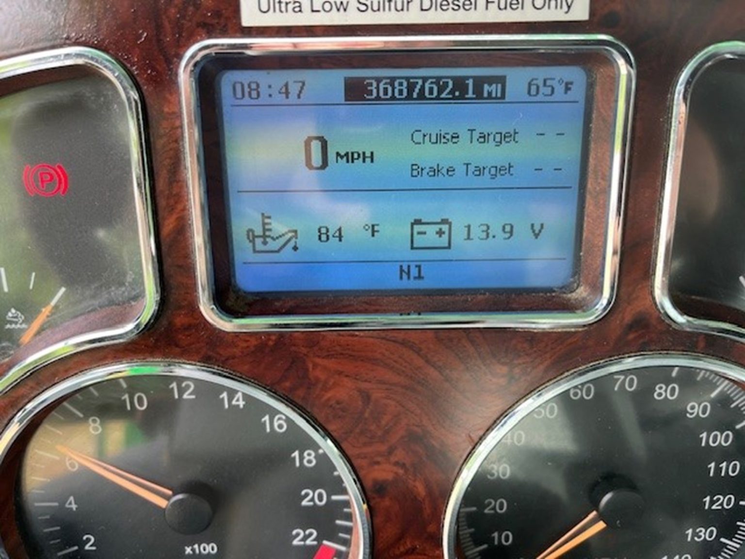 2015 Mack CXU613 - Crook Motor Company