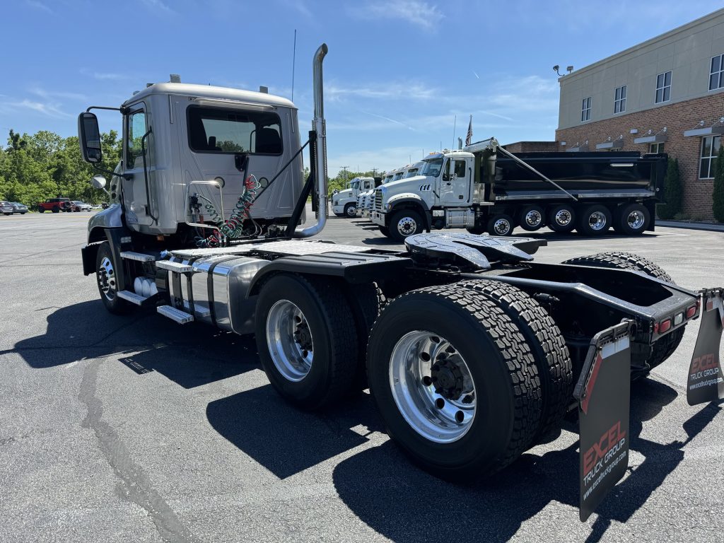 2017 Mack CXU613 - Crook Motor Company