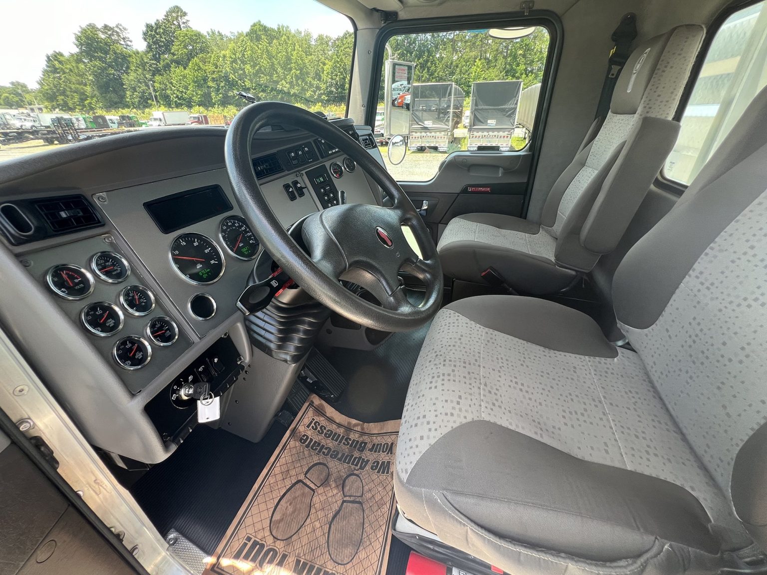 2022 Kenworth T270 - Crook Motor Company