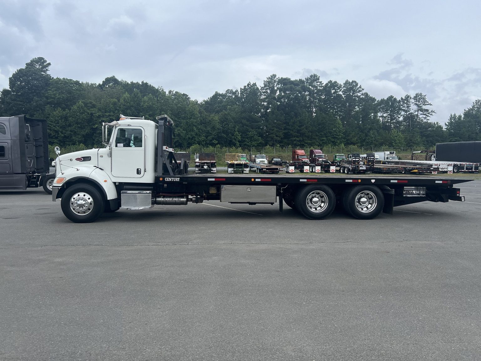 2015 Peterbilt 348 - Crook Motor Company