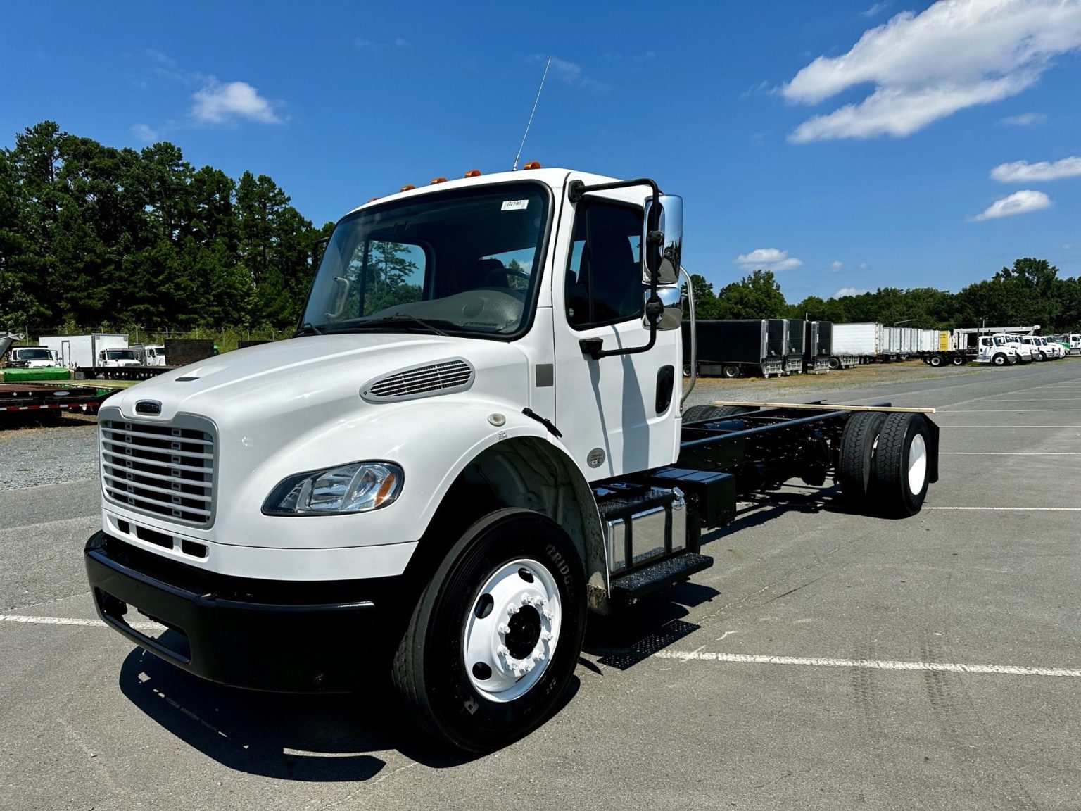 2019 Freightliner M2106 - Crook Motor Company