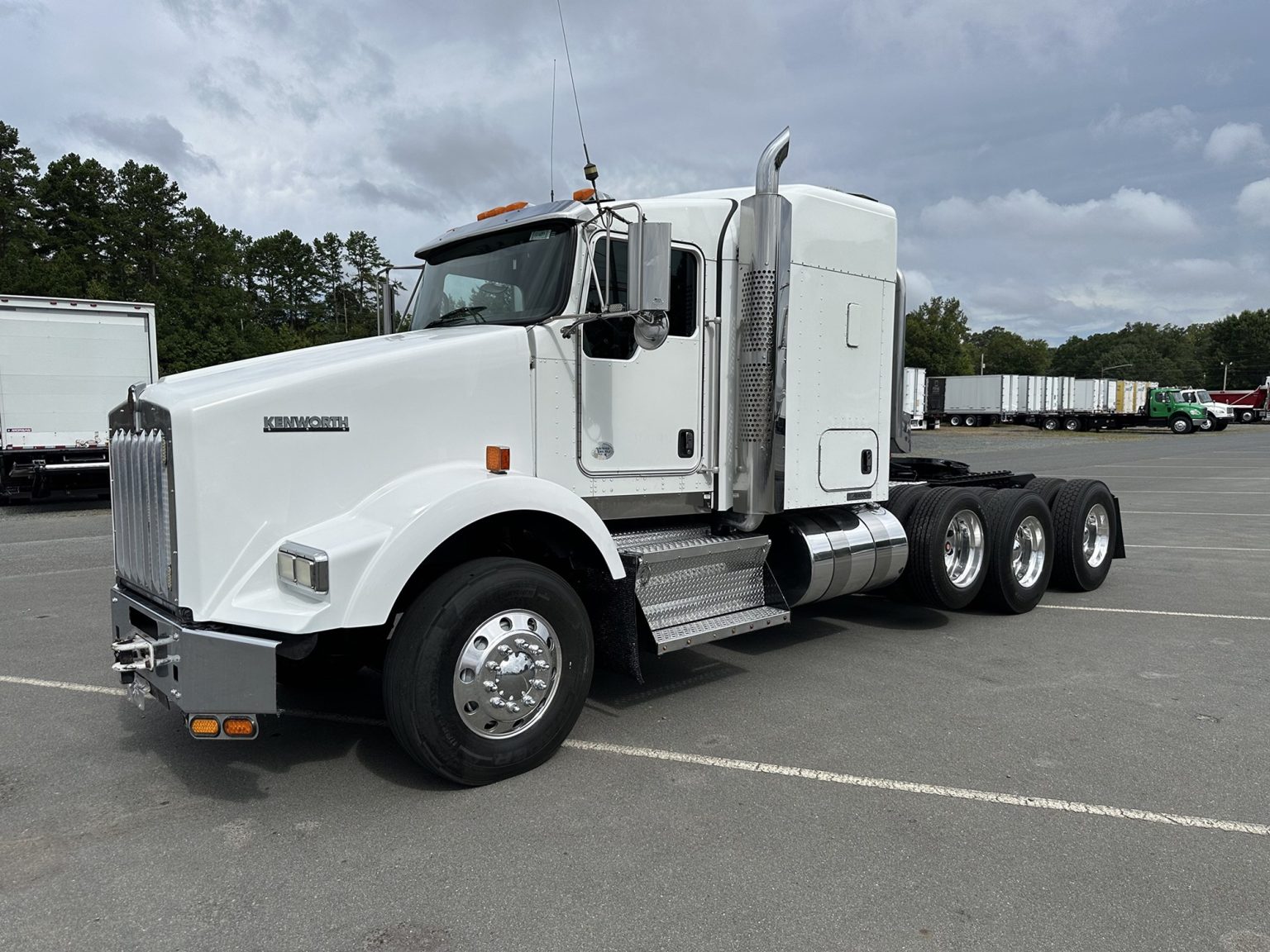 2014 Kenworth T800 - Crook Motor Company
