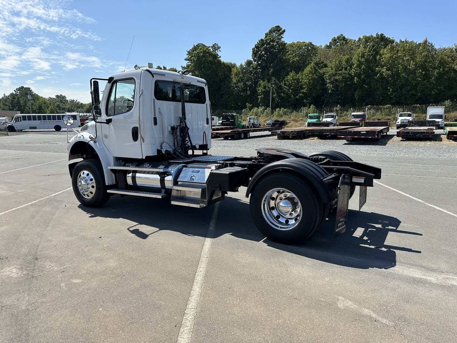 2019 Freightliner M2106 - Crook Motor Company