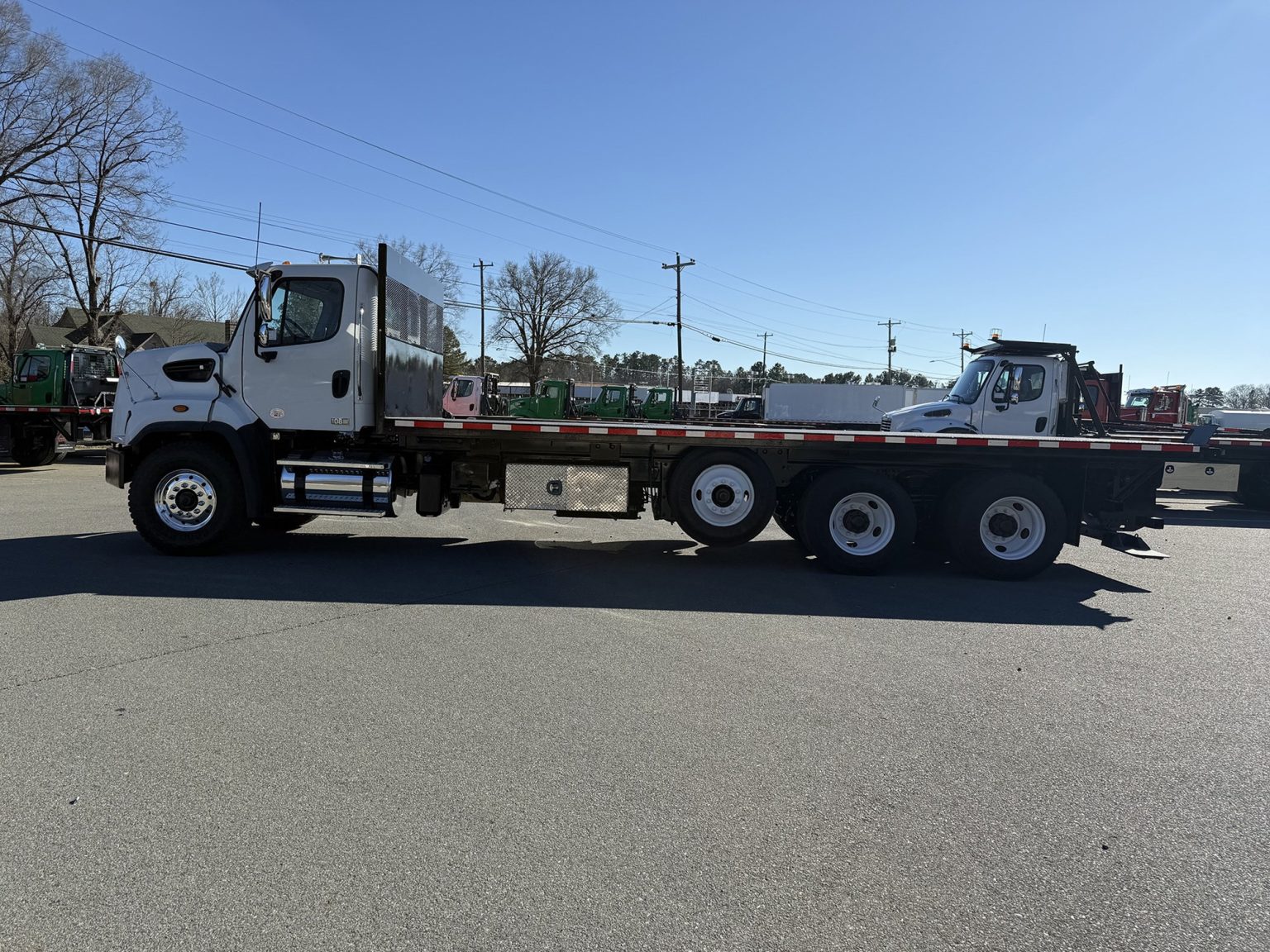 2016 Freightliner 108SD - Crook Motor Company
