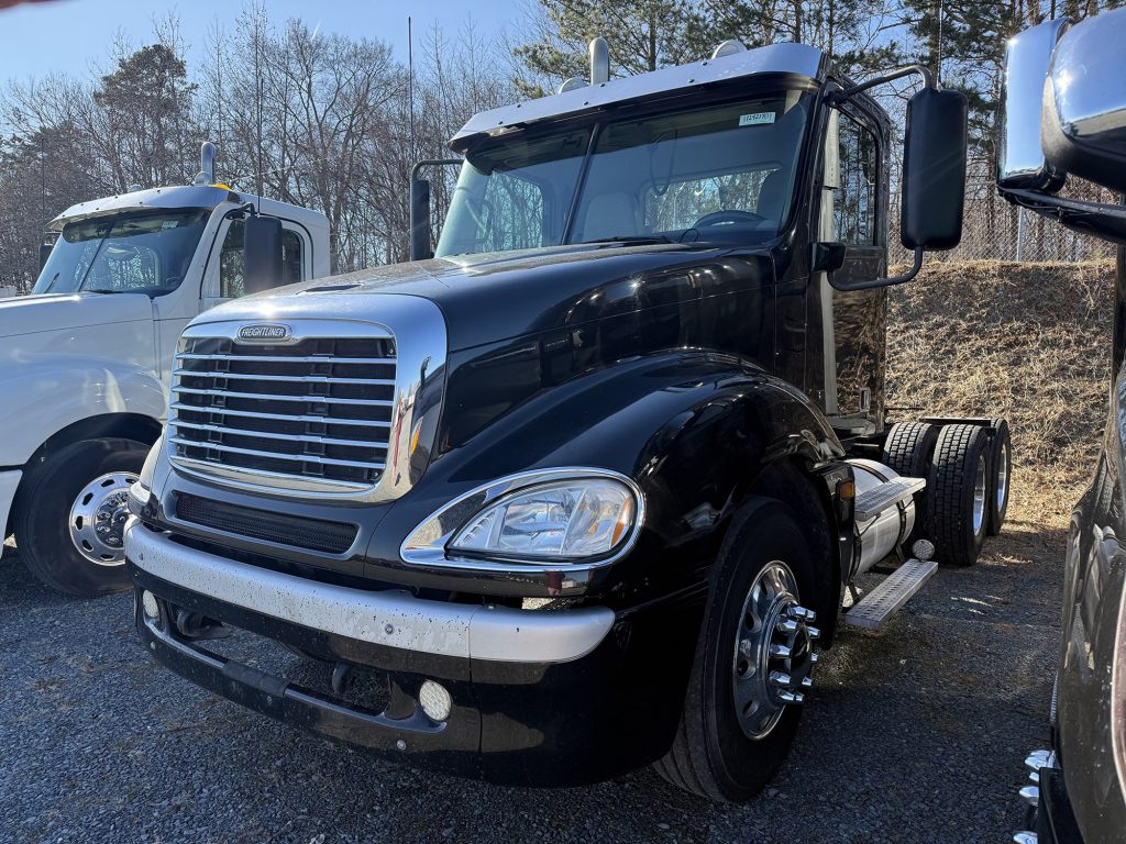 2018 Freightliner CL120 Columbia - Crook Motor Company