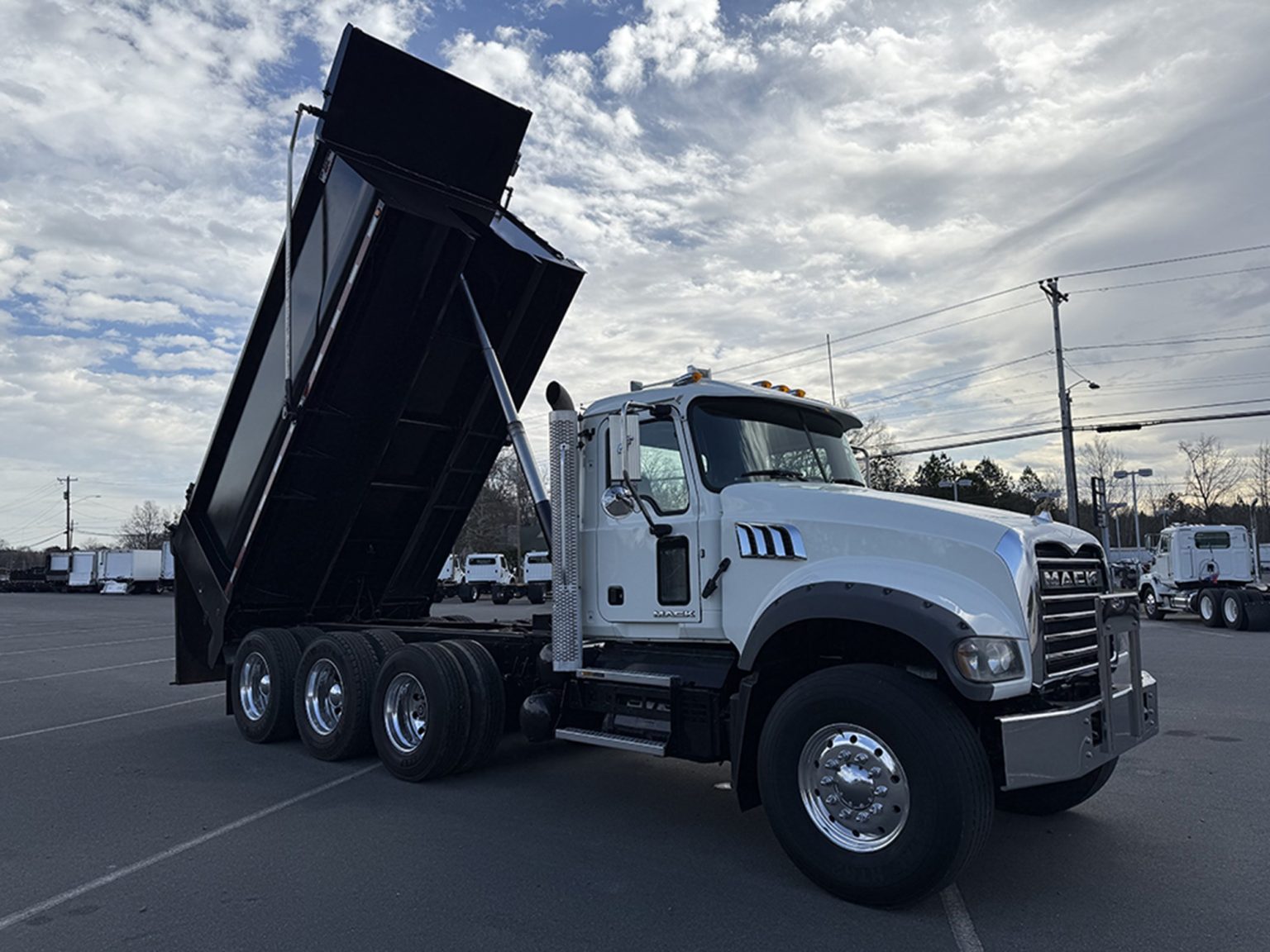 2018 Mack GU (Granite) - Crook Motor Company