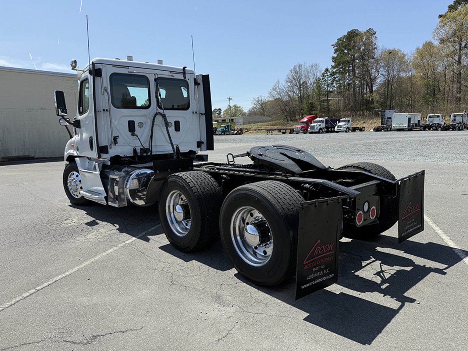 2014 Freightliner Cascadia - Crook Motor Company