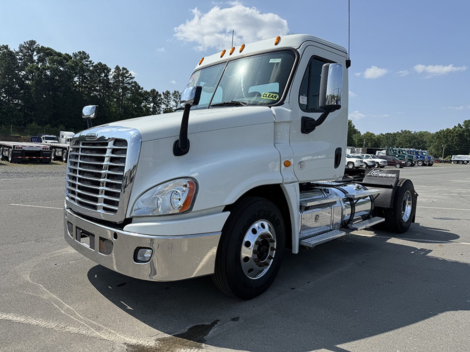 2015 Freightliner Cascadia - Crook Motor Company