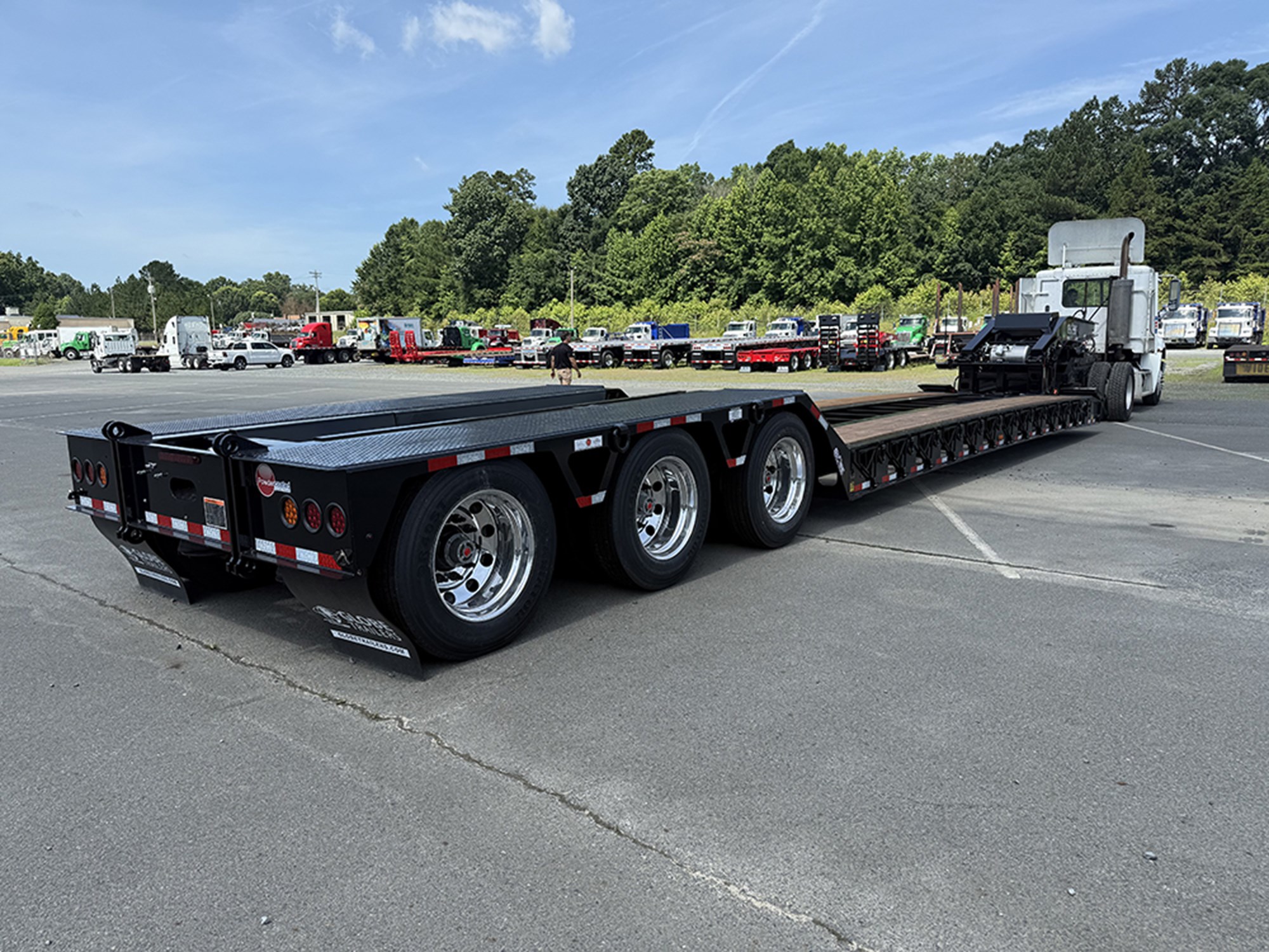 2026 Globe Trailer M 55 ton lowboy - Crook Motor Company